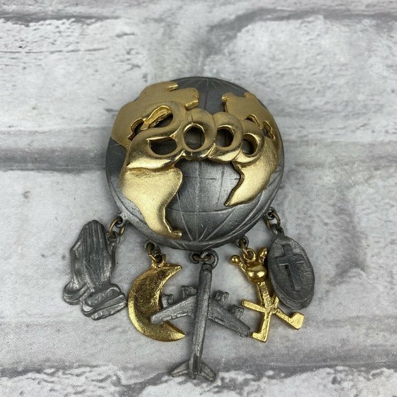 Ultra Craft | Jewelry | Ultra Craft Year 200 Earth Map Brooch With ...